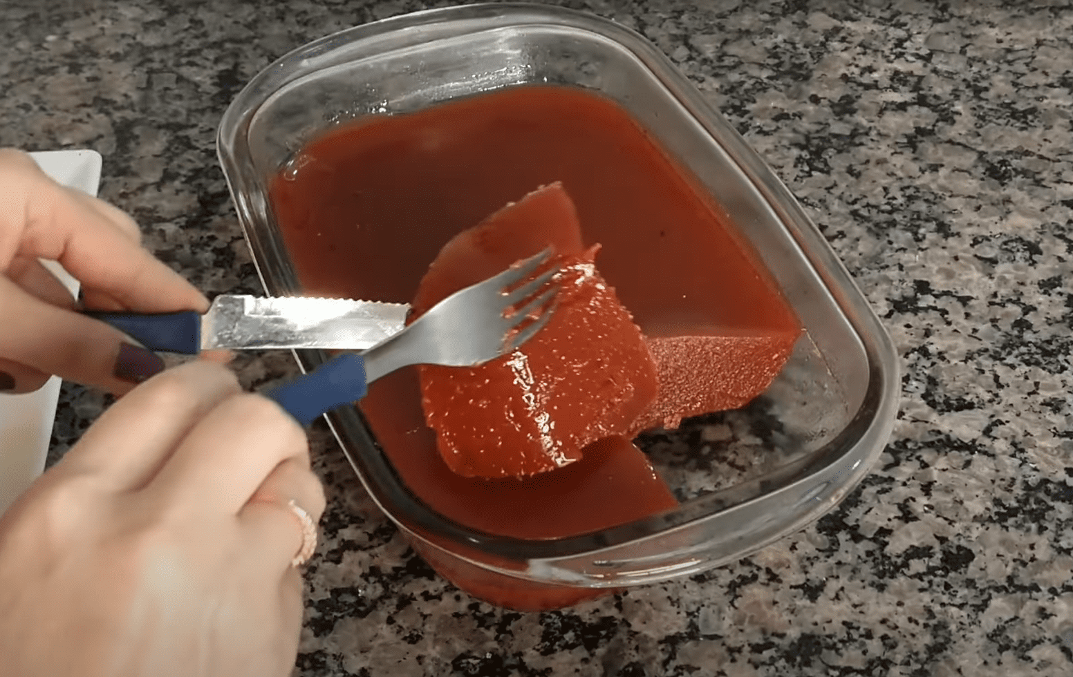 Olá, pessoal! Hoje vamos aprender a fazer uma goiabada caseira ...