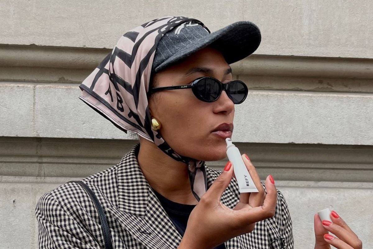 Arrase nesta estação com o boné com lenço: dicas de styling imperdíveis!